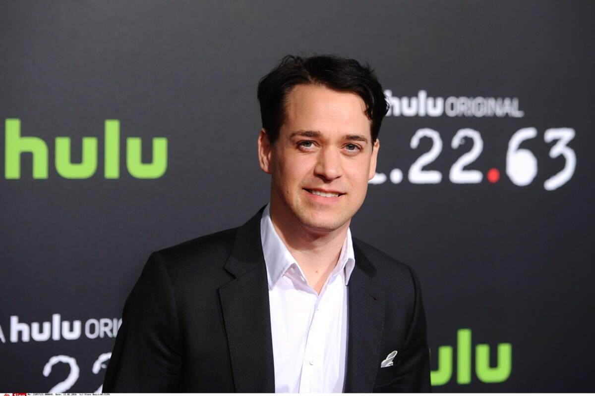 T.R. Knight, A.J. Cook... Ces acteurs connus par leurs initiales - Télé ...