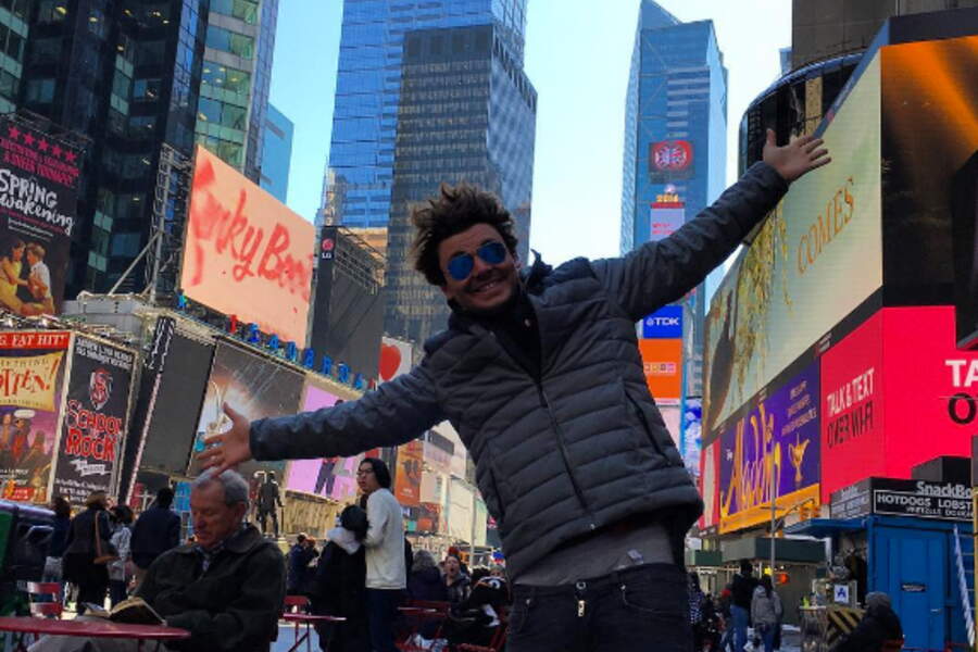 Kev Adams : l'humoriste s'éclate sur Instagram, best-of de ses ...