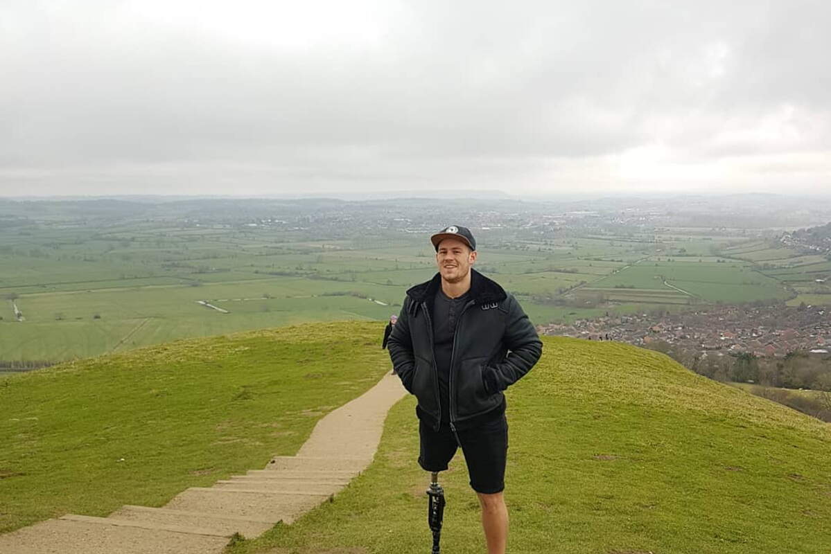 Qui est Jack Eyers, le mannequin amputé de la jambe sacré Mister ...