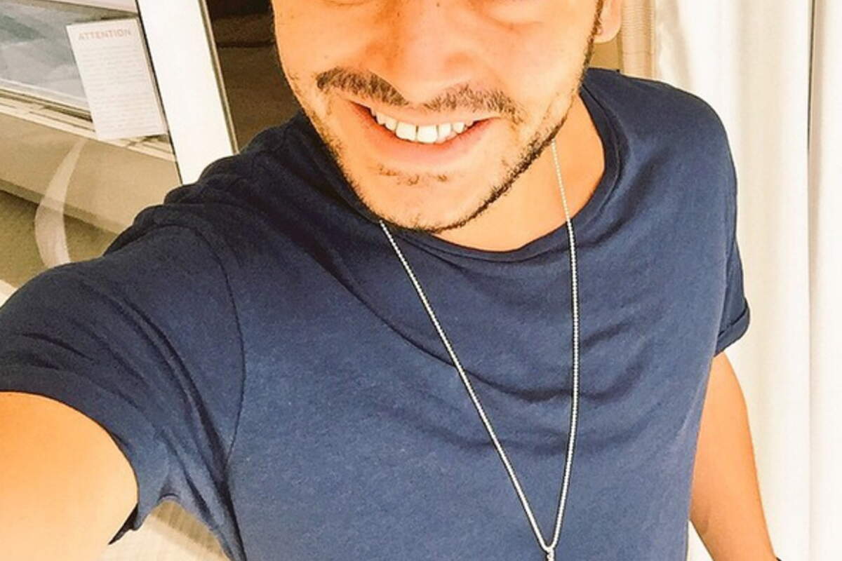 Kev Adams sur Instagram : toujours la pêche... et beaucoup de cheveux ...