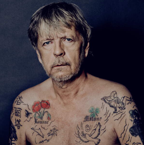 Renaud : retour sur plus de 40 ans de carrière - Télé Loisirs