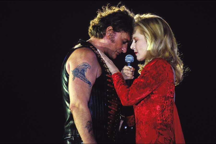 Johnny Hallyday, les femmes de sa vie - Télé Loisirs