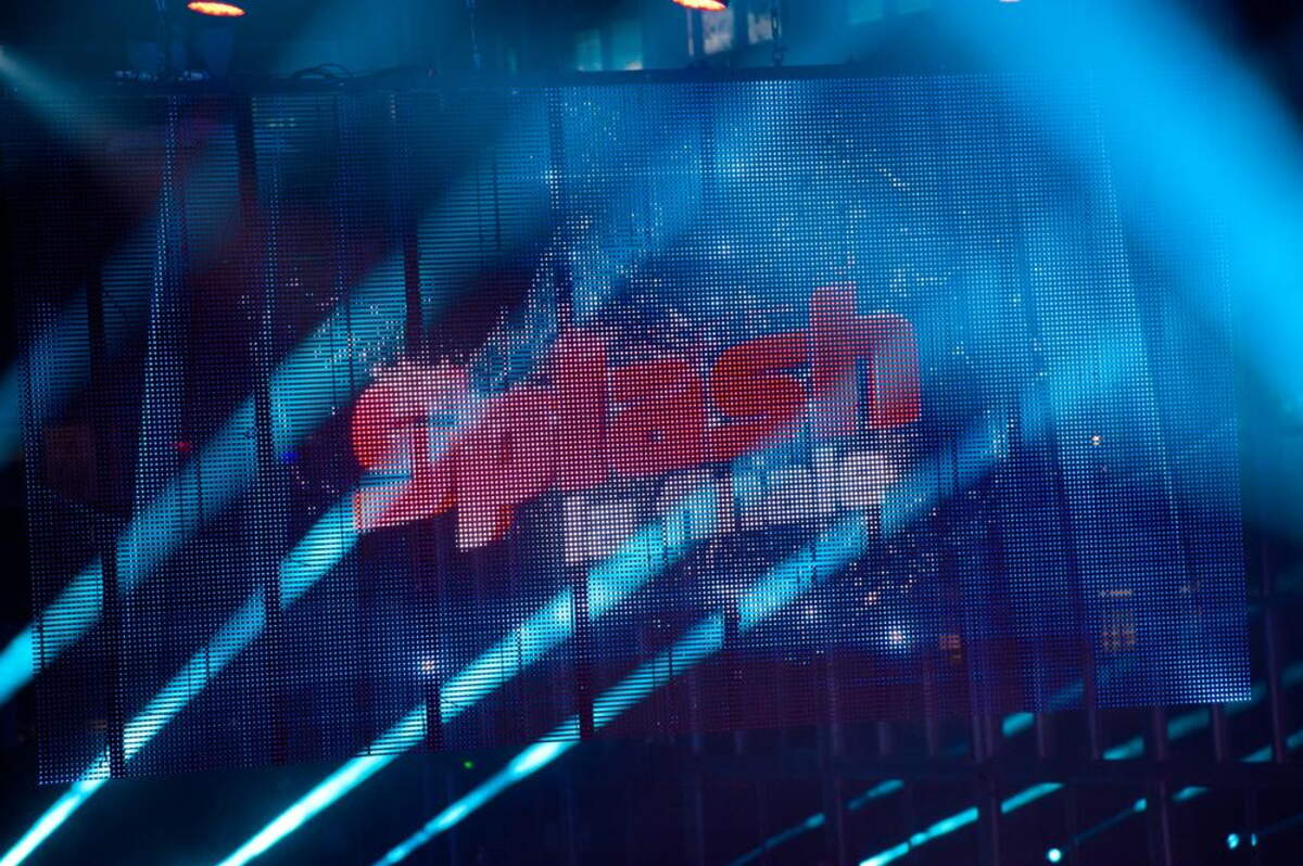 Clément Lefert saute avec Laury Thilleman et remporte la finale de ...