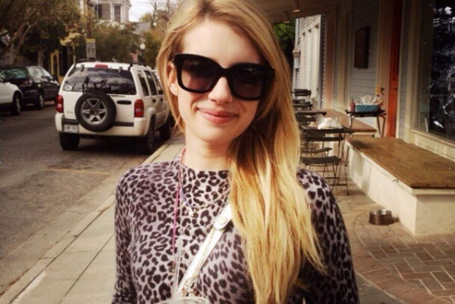 Emma Roberts : selfie, tournage, sport... l'actrice dévoile sa vie sur ...