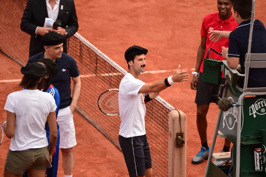 Roland-Garros 2016 : Jo-Wilfried Tsonga, Novak Djokovic et Philippe Candeloro font les clowns ...