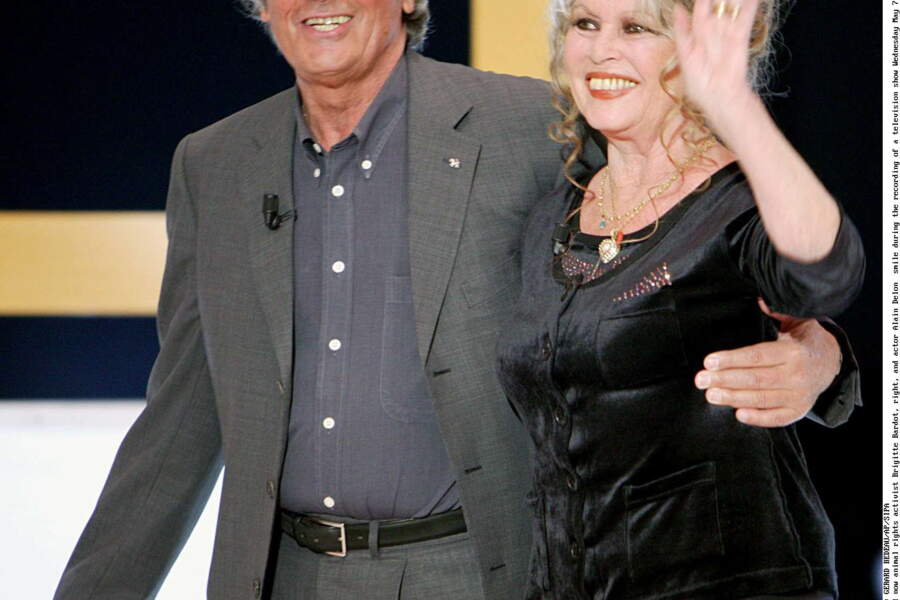 Epouses, amantes, amies… Les femmes dans la vie d'Alain Delon (26 ...