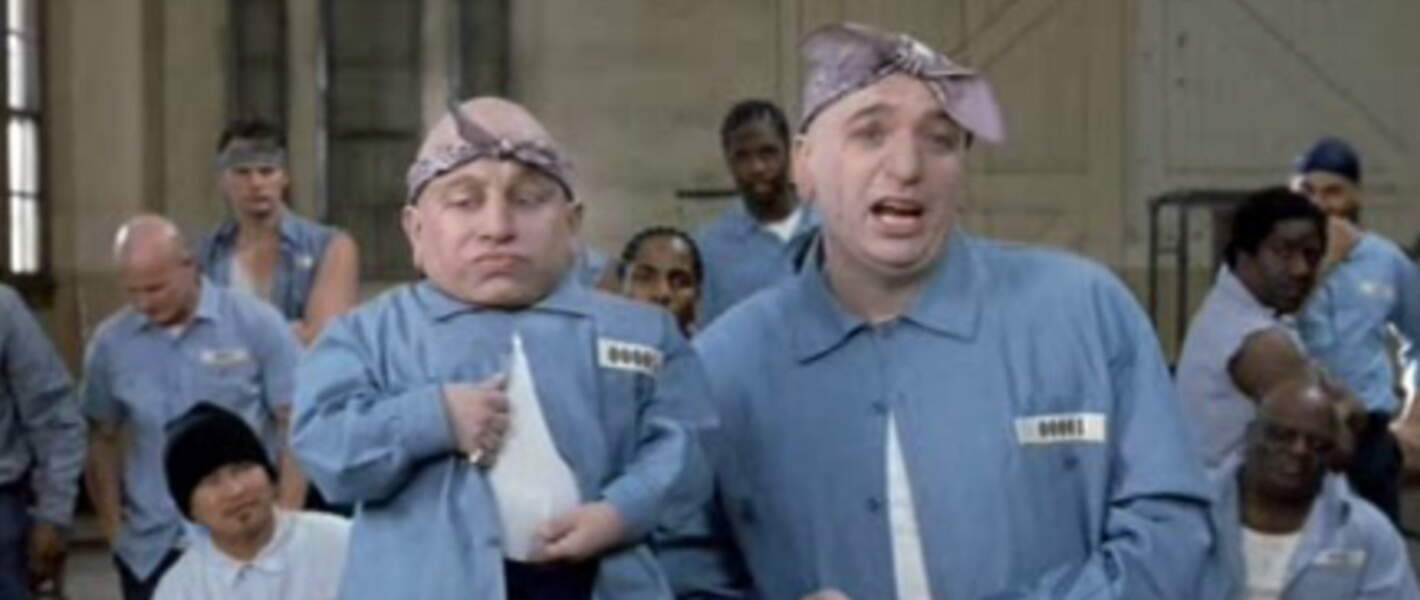 Austin Powers : Les looks les plus improbables de la saga - Télé Loisirs