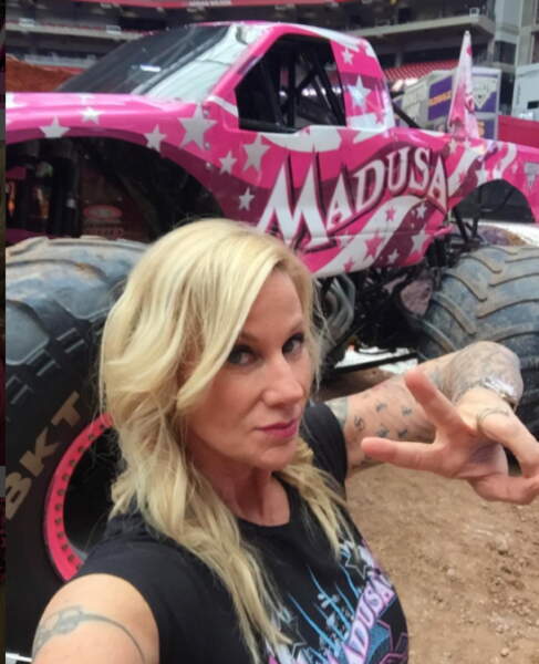 Les catcheuses les plus sexy s'affichent sur Instagram - Télé Loisirs