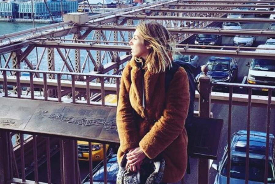 Looks, tournages et vacances : découvrez le meilleur du compte ...