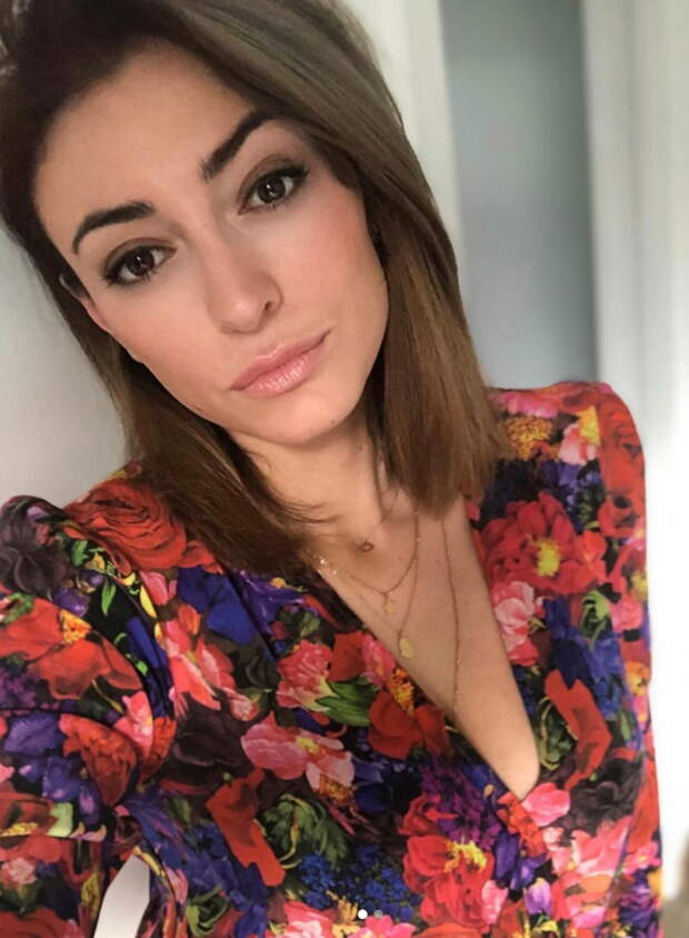 Rachel Legrain-Trapani : ses amies les Miss, ses vacances et ses ...