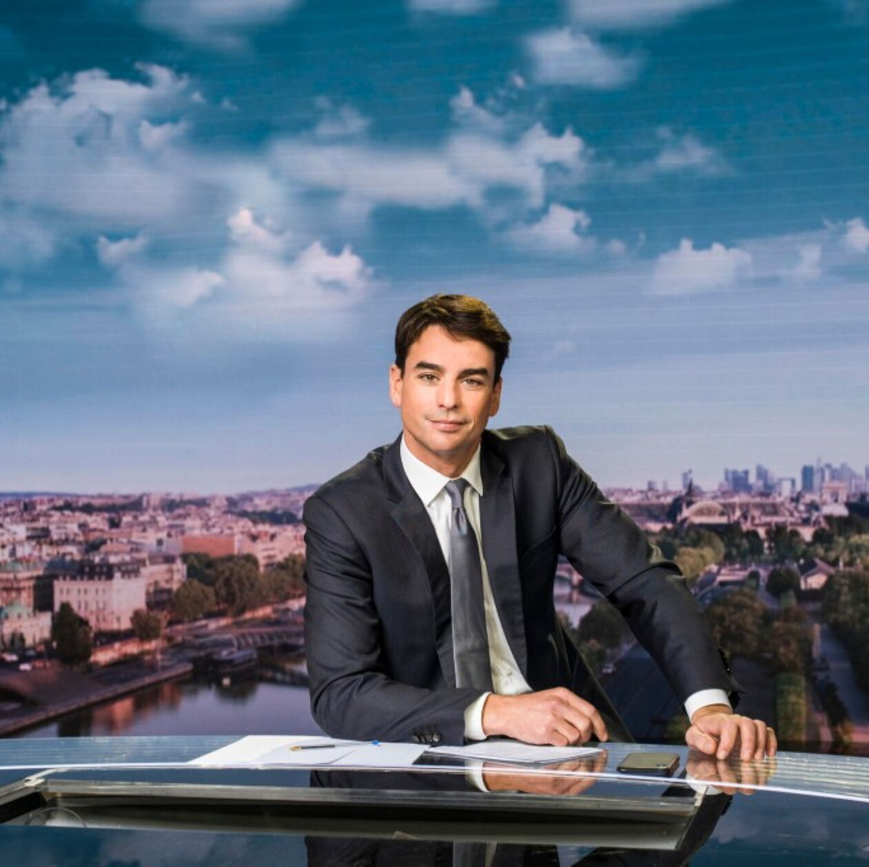 Julian Bugier : toutes ses photos sur Télé-Loisirs