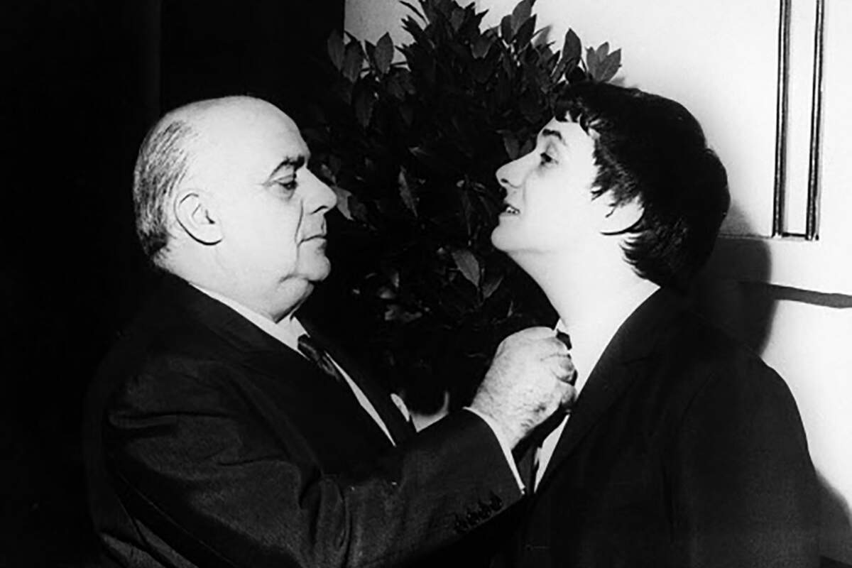 Michel Sardou : l'évolution physique du chanteur - Télé Loisirs