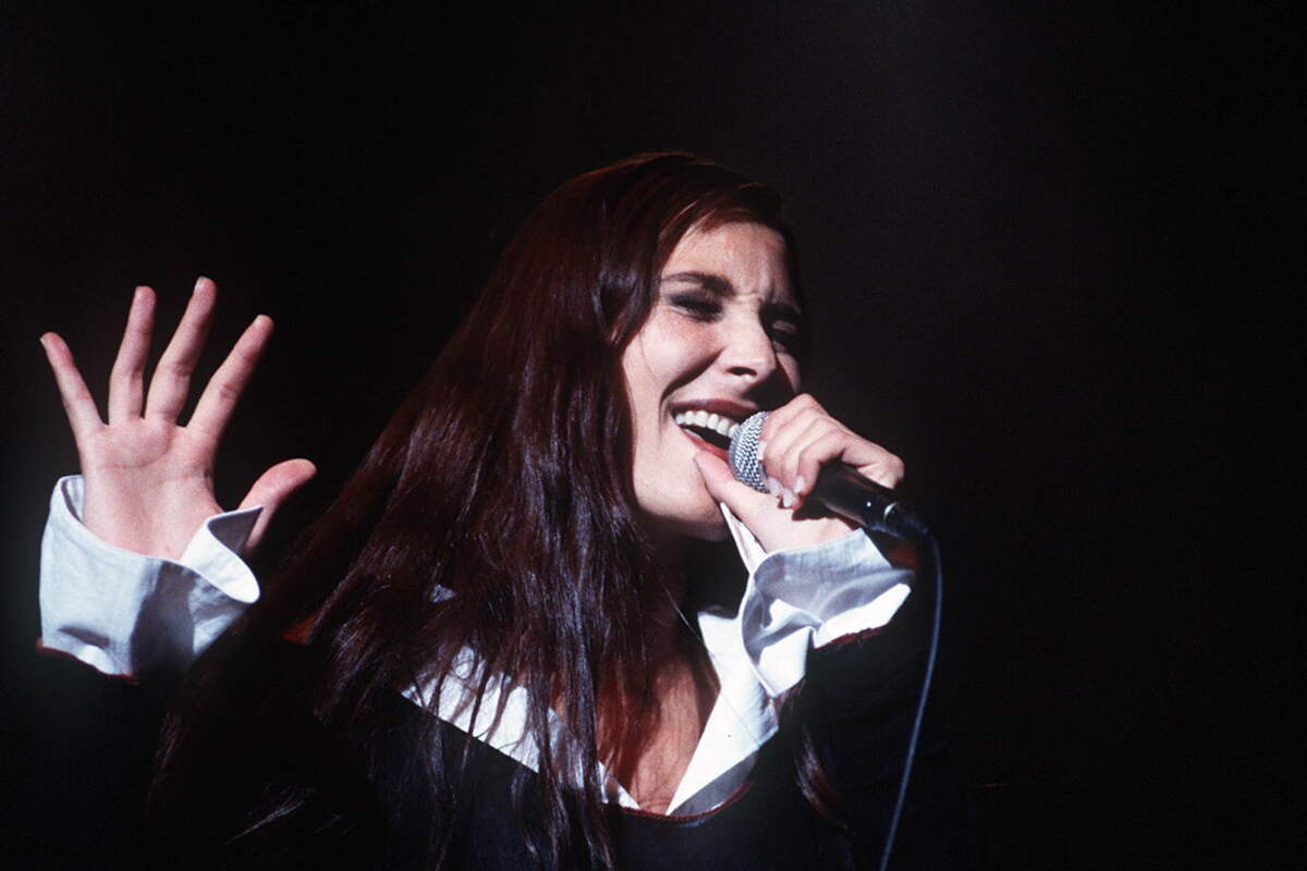 Zazie : l'évolution physique de la chanteuse - Télé Loisirs
