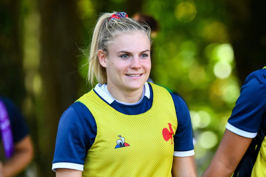 Qui sont les joueuses de l'équipe de France de rugby féminin ? - Télé ...