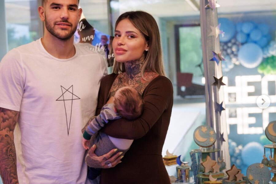 Théo Hernandez : qui est sa compagne Zoe Cristofoli ? - Télé Loisirs