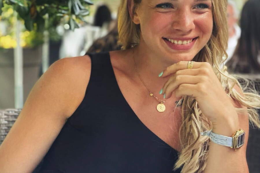 Romane et Marine Menager : les plus belles photos des soeurs jumelles ...