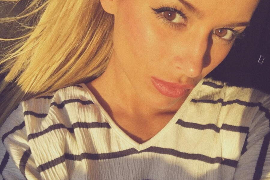 Carlos Soler : qui est sa compagne Marta Marchena ? - Télé Loisirs