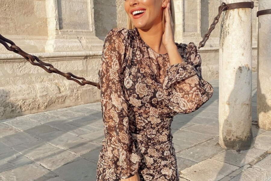 Carlos Soler : qui est sa compagne Marta Marchena ? - Télé Loisirs