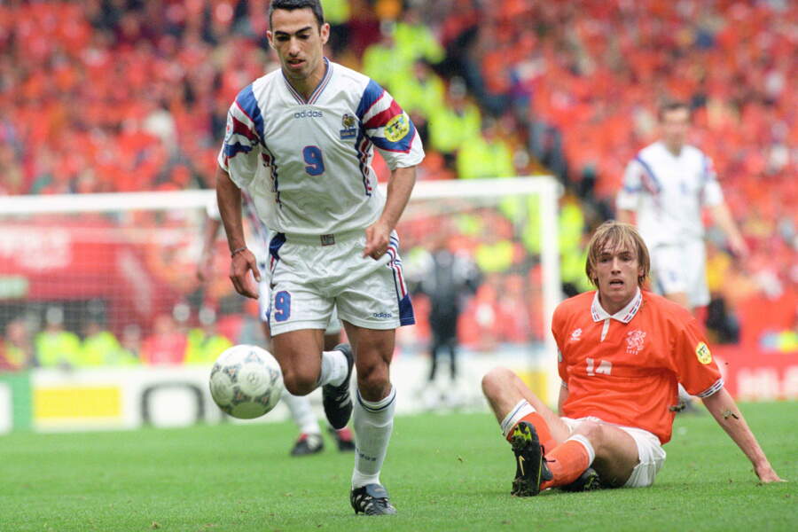 Les plus beaux maillots de l'équipe de France de football - Télé Loisirs