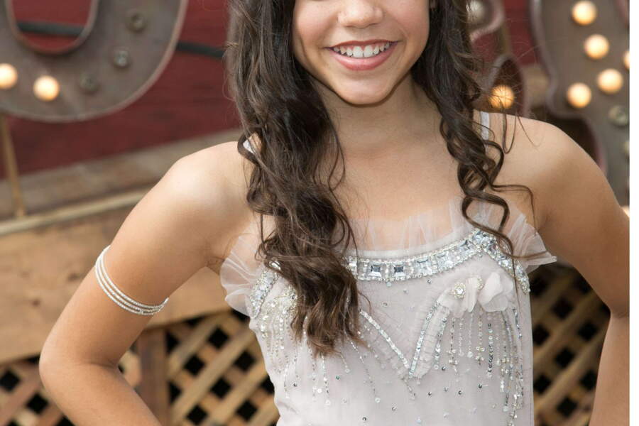 Jenna Ortega d'enfant star à Mercredi, son évolution en images - Télé ...