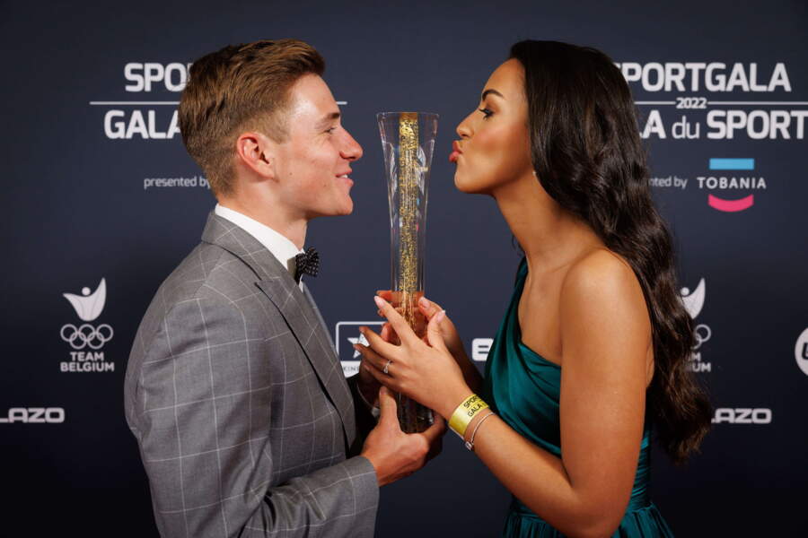 Remco Evenepoel : qui est sa femme Oumaïma Rayane ? - Télé Loisirs