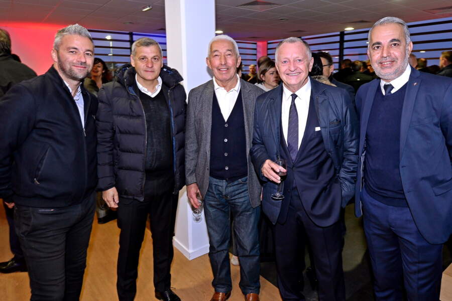 Youri Djorkaeff : ce qu'il faut savoir sur son clan - Télé Loisirs