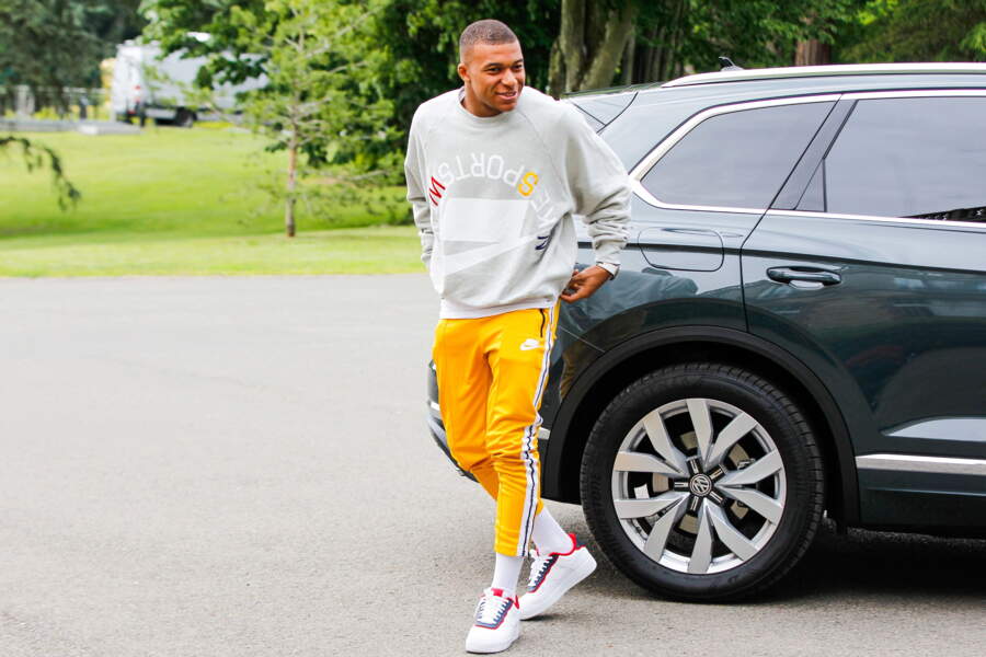 Retour sur les looks de Kylian Mbappé - Télé Loisirs