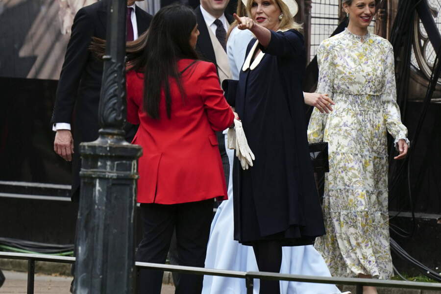 Couronnement de Charles III : Emma Thompson déchaînée, le couple Macron ...