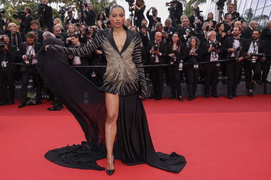 Cannes 2023 : Frédérique Bel futuriste, Karlie Kloss enceinte et divine ...