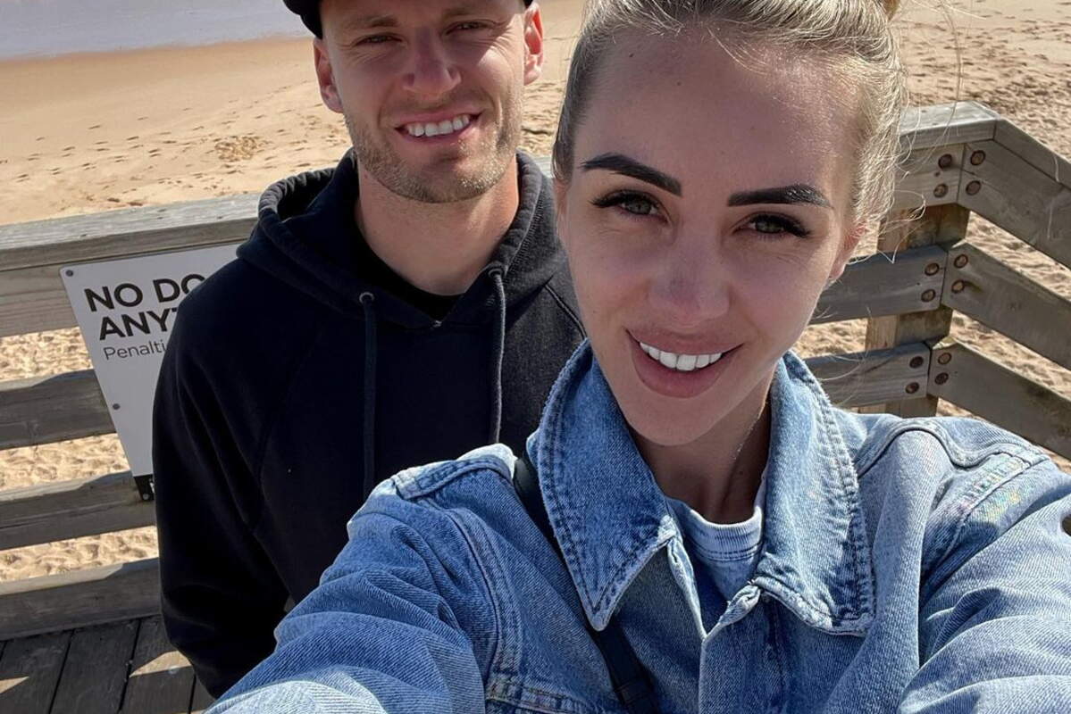 Brad Binder : qui est sa fiancée Courtney Renniers ? - Télé Loisirs