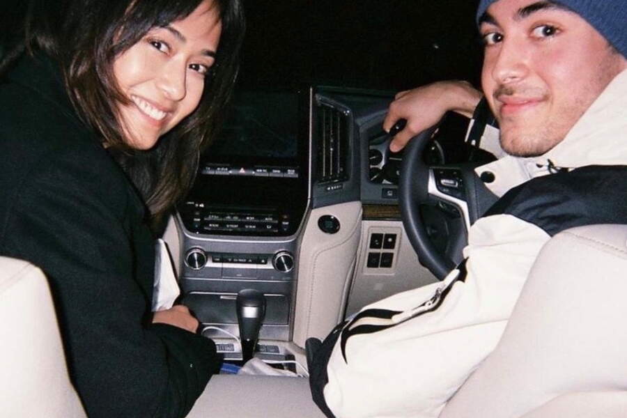 Jean Alesi : qui est sa femme (et star japonaise) Kumiko Goto ? - Télé ...