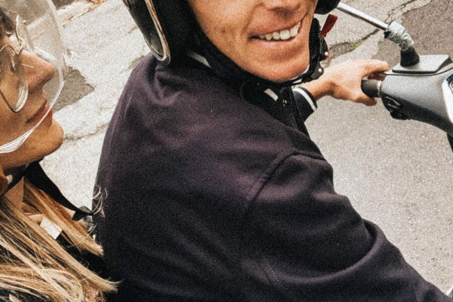 Qui est Amandine Cid, la compagne de Romain Bardet ? - Télé Loisirs