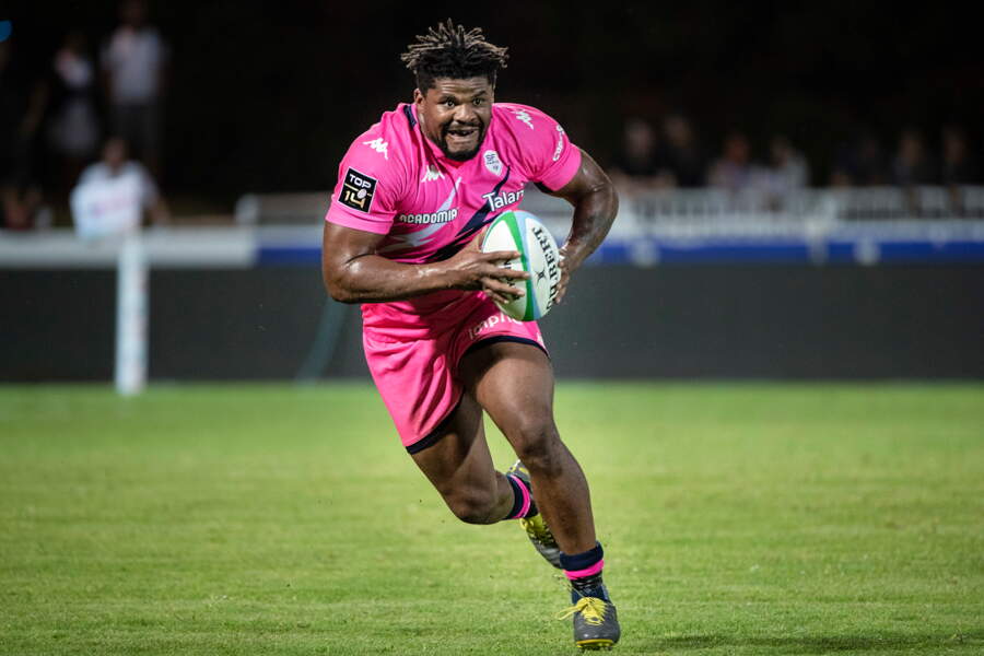 Qui est Jonathan Danty, le rugbyman français, membre du XV de France ...