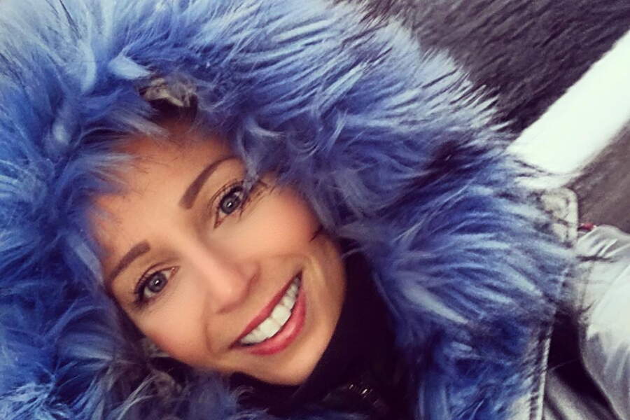 Qui est Julia Vial, la compagne du rugbyman Charles Ollivon ? - Télé ...