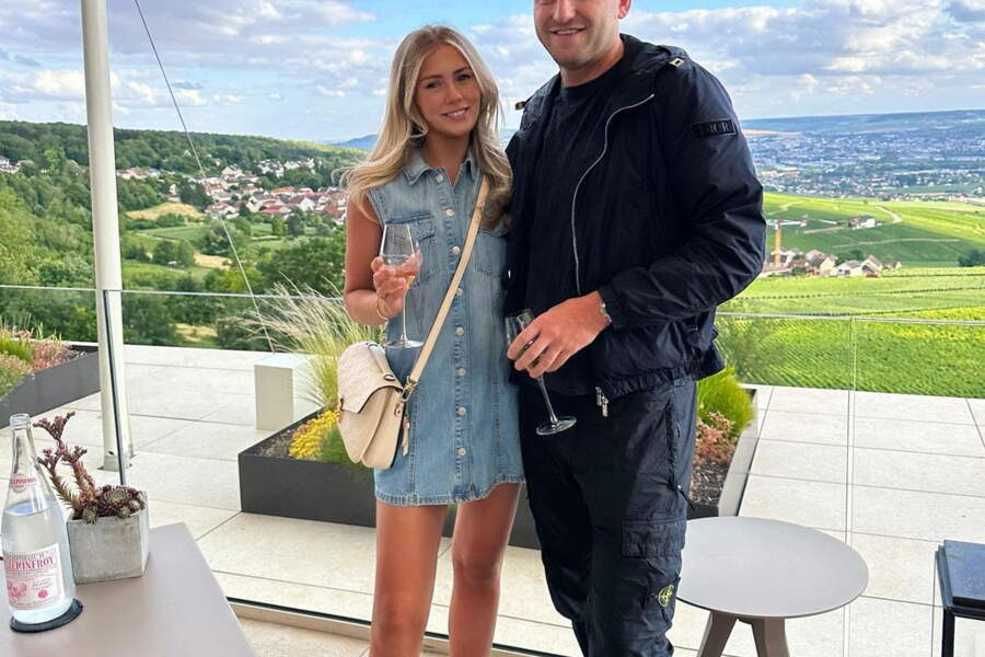 Qui est Emma Canning, la compagne du joueur international écossais de ...