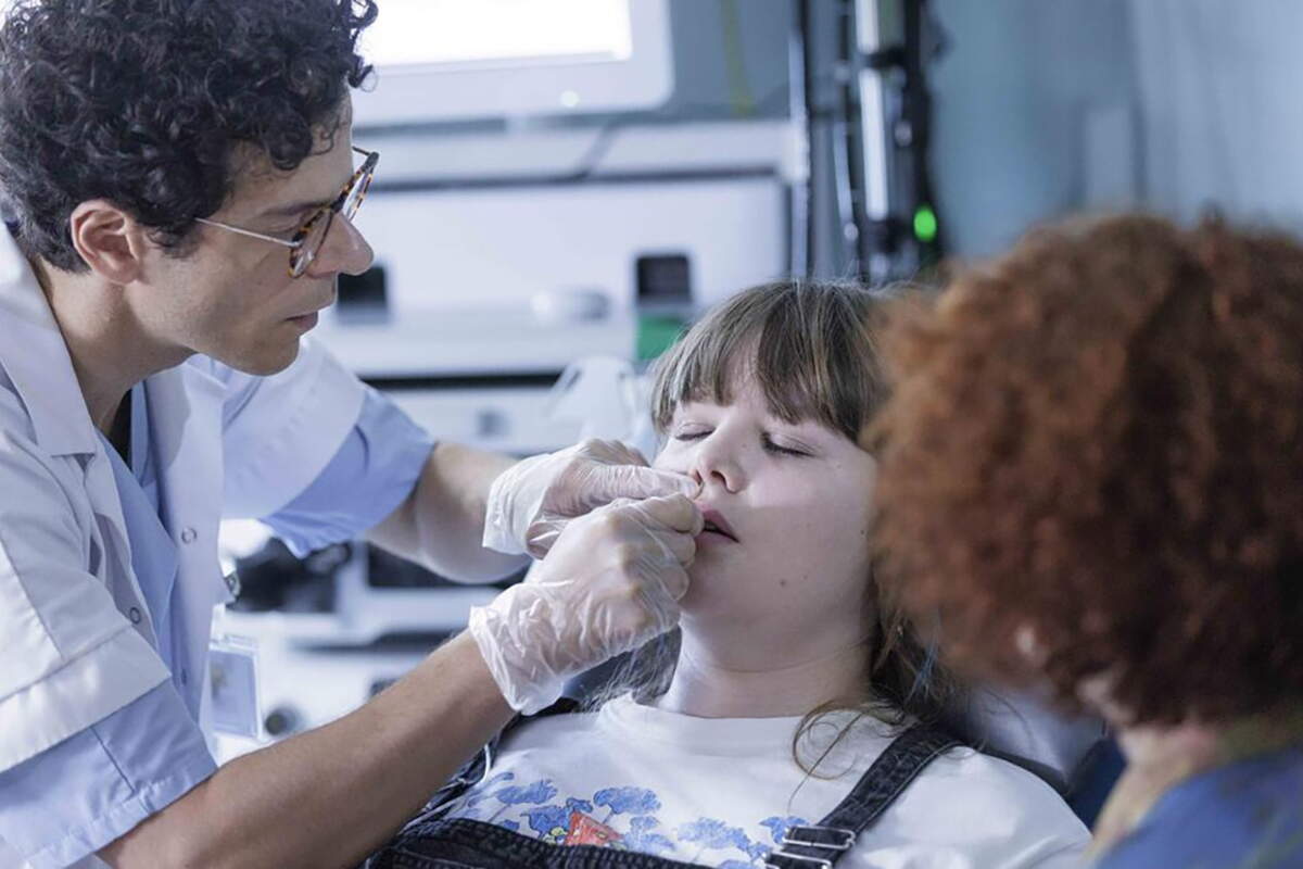 Les bracelets rouges (saison 5) : la dernière saison en images - Télé ...