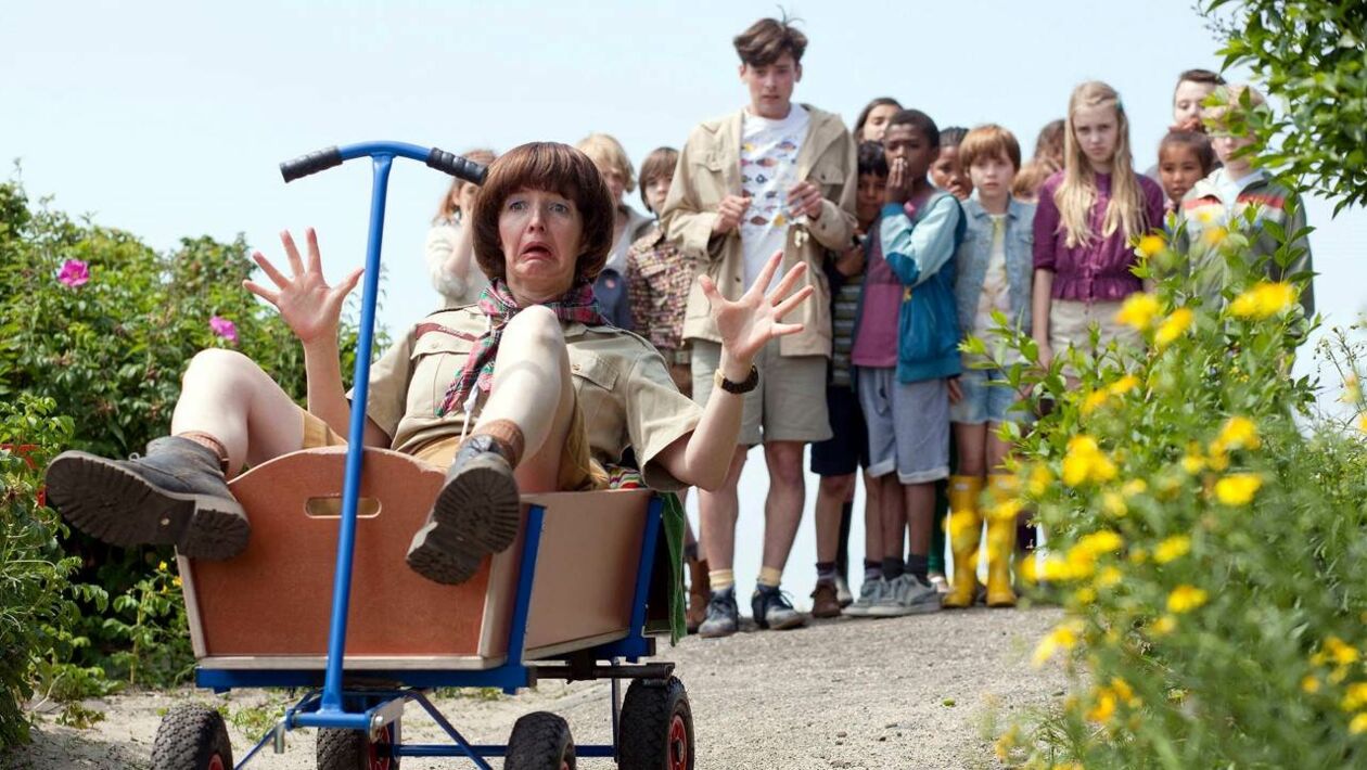 Drôle de prof 2 au camping - Télé-Loisirs Drôle de prof 2 au camping - Télé-Loisirs