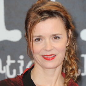 Caroline Proust : biographie, news, photos et videos - Télé-Loisirs