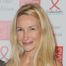 Isabelle Doval : biographie, news, photos et videos - Télé-Loisirs