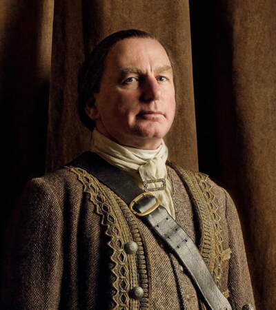 Outlander : à quoi ressemblent les acteurs de la série ? - Télé Loisirs