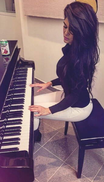 YouTube, Instagram... : Lauren Cruz (La Revanche des ex ...