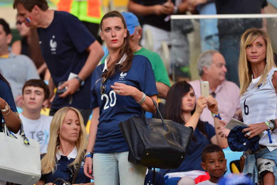 Equateur-France : Les femmes de nos footballeurs aux premières loges ...