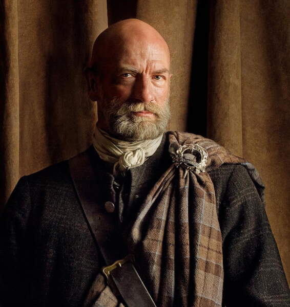 Outlander : à quoi ressemblent les acteurs de la série ? - Télé Loisirs