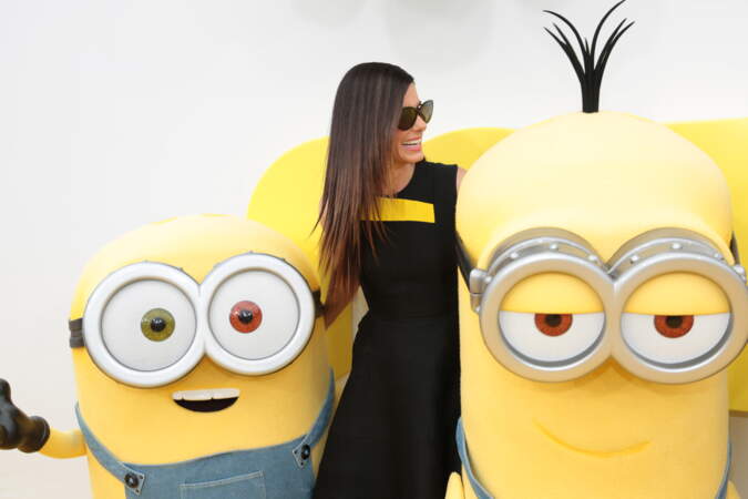 Sandra Bullock ose le total look "Minions" pour l'avant-première à Los ...