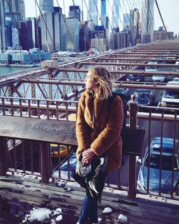 Looks, tournages et vacances : découvrez le meilleur du compte ...