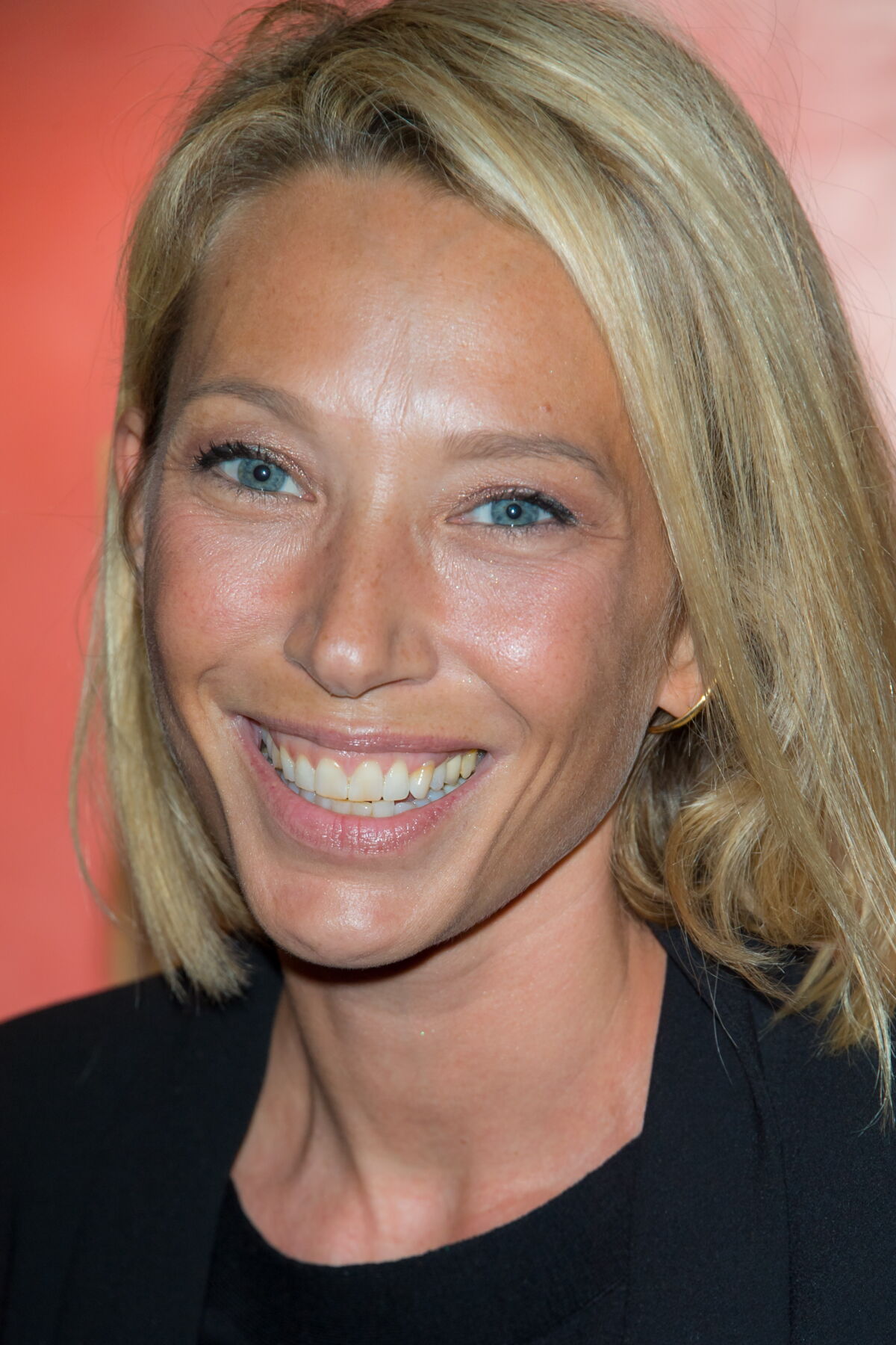 Laura Smet : ses looks en images - Télé Loisirs