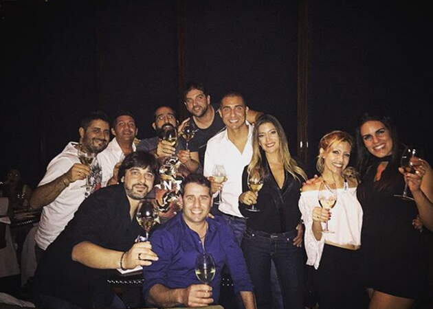 David Trezeguet et Belen Cosimo, couple très démonstratif - Télé Loisirs