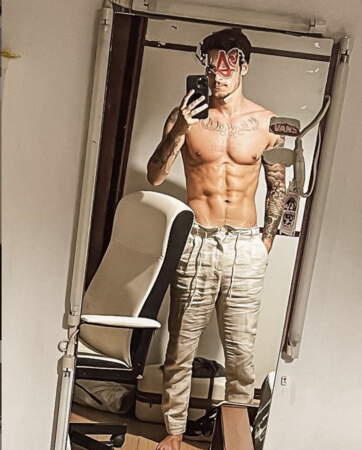 Adrien Caby, : zoom sur le danseur de Danse avec les stars - Télé Loisirs