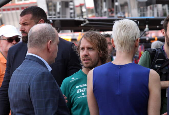 Charlène de Monaco en famille au Grand Prix de F1 - Télé Loisirs