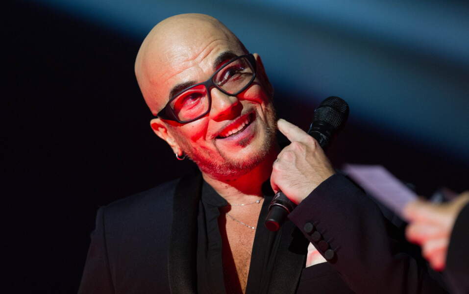 Pascal Obispo : la transformation physique du chanteur - Télé Loisirs